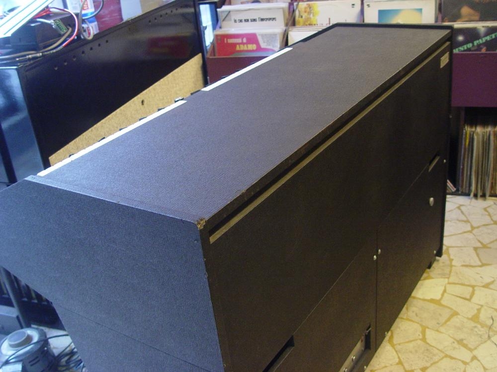 Mellotron Mark V – Out Of Phase