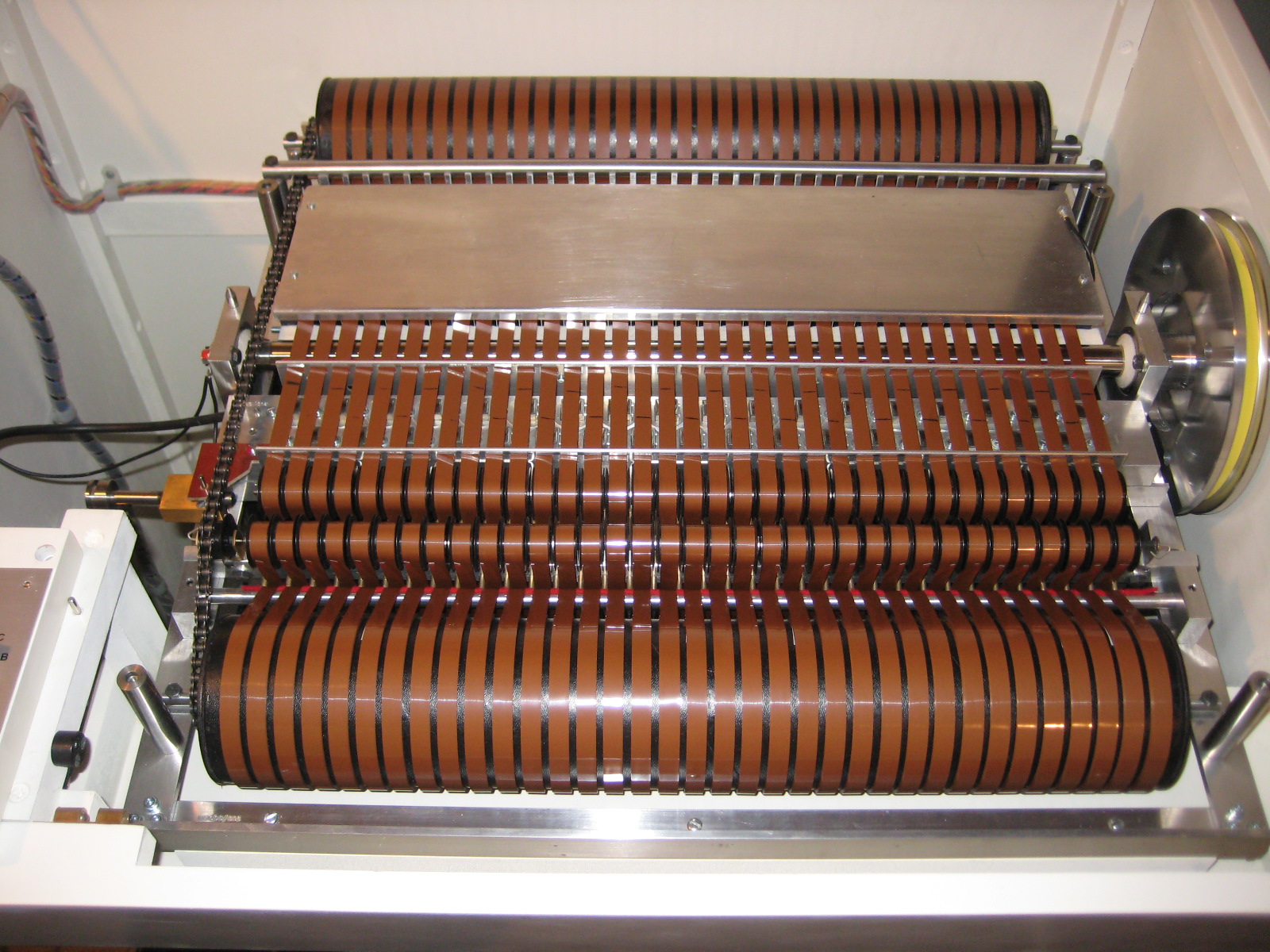 M4000 – Out Of Phase