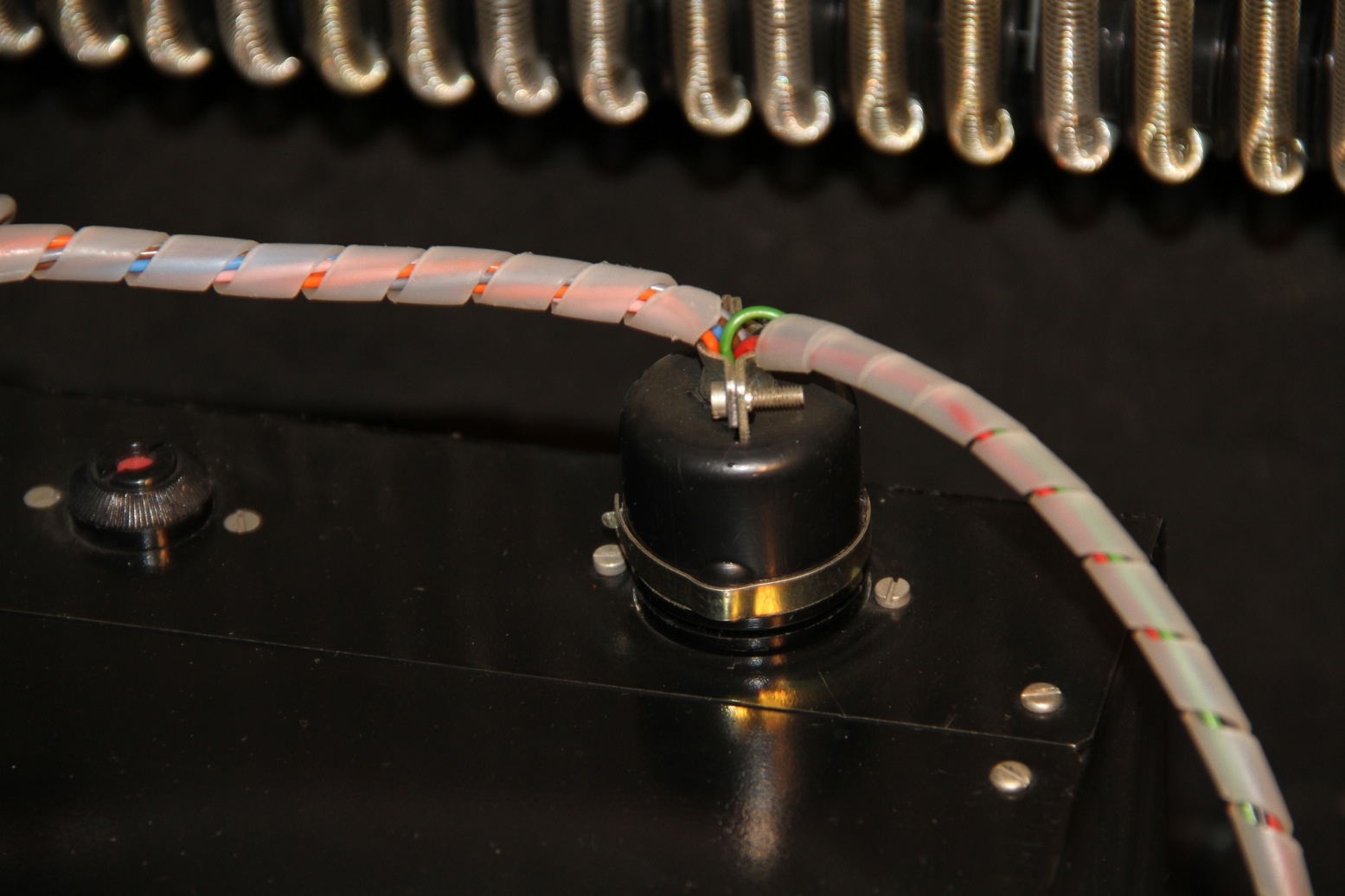 Novatron T550 – Out Of Phase