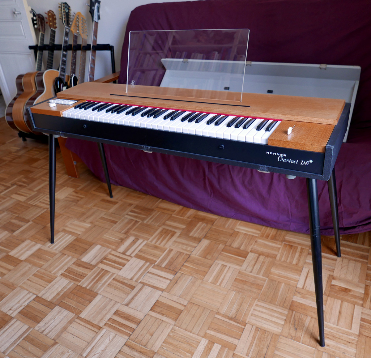 Hohner Clavinet D6 - Out Of Phase