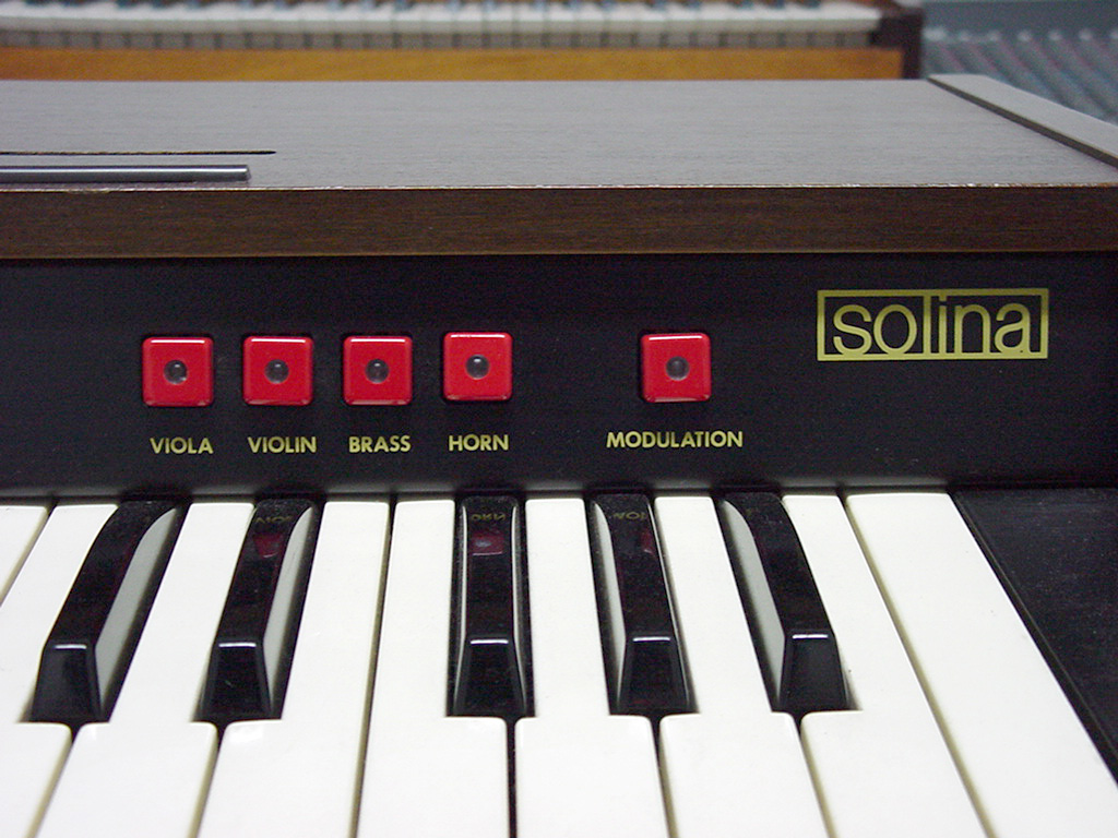 Eminent Solina – Out Of Phase