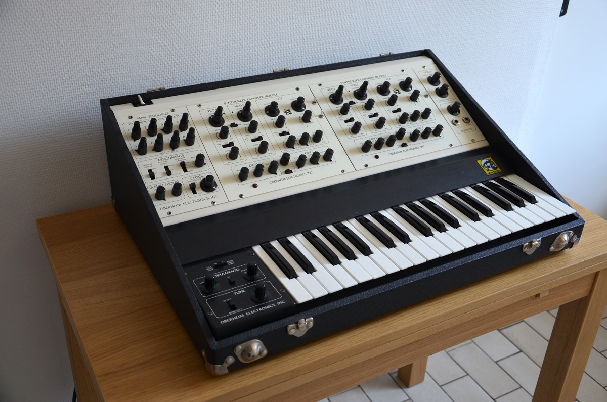 Oberheim 2 Voice TVS-1A - Out Of Phase