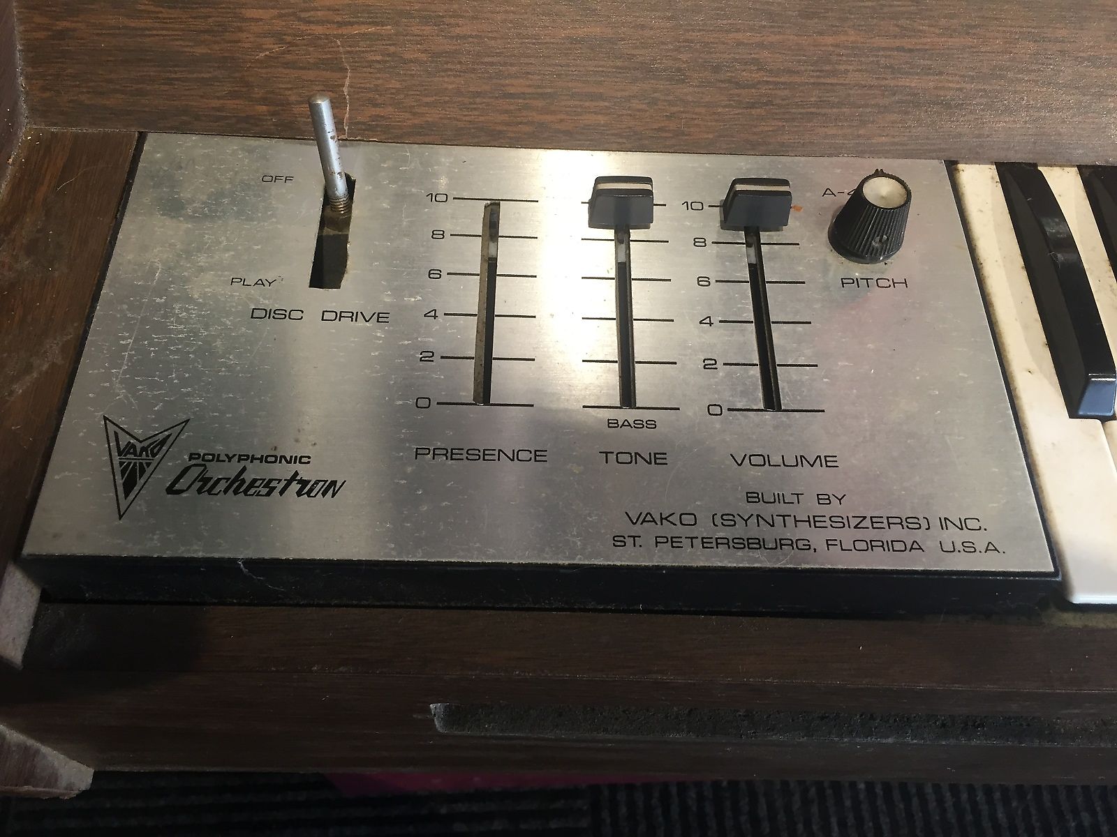 Orchestron – Out Of Phase