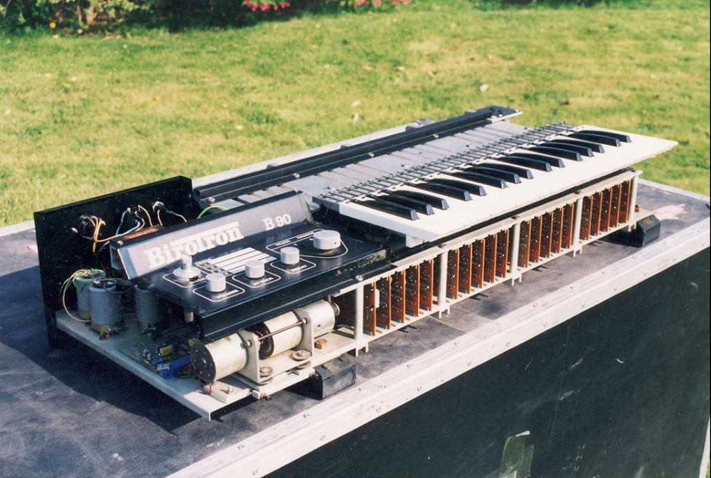 Birotron – Out Of Phase