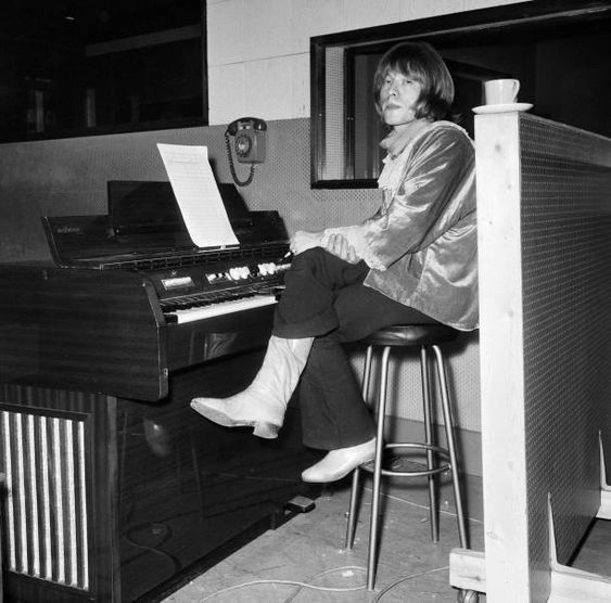 Mellotron Mark I / II – Out Of Phase