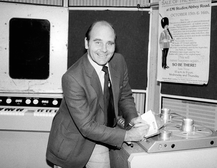 Anecdotes – Out Of Phase