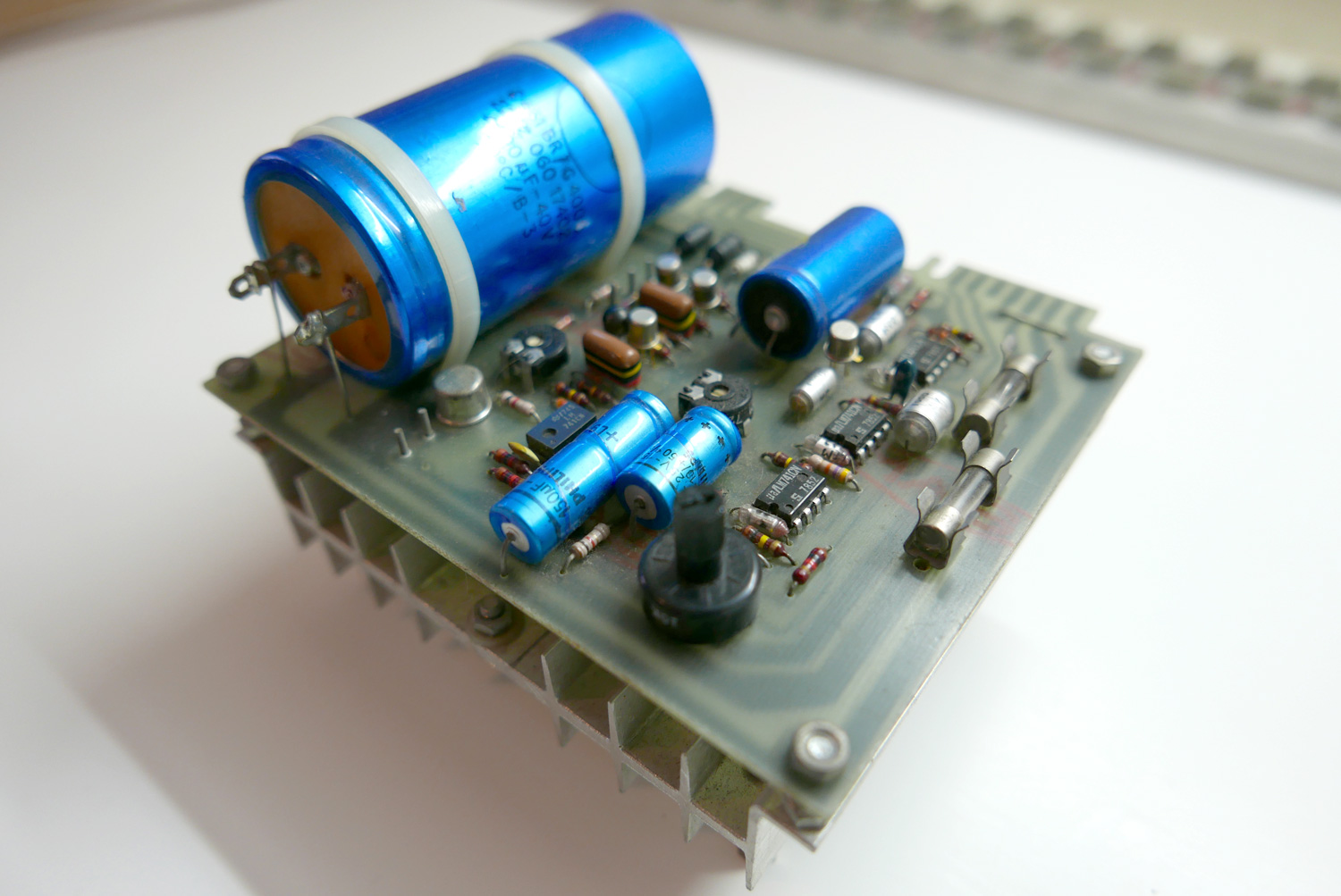 Mellotron M400 – Out Of Phase