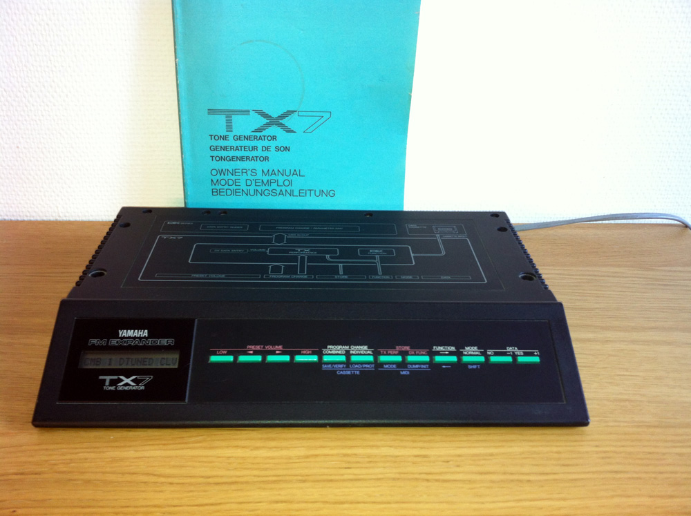 Yamaha TX7 – Out Of Phase